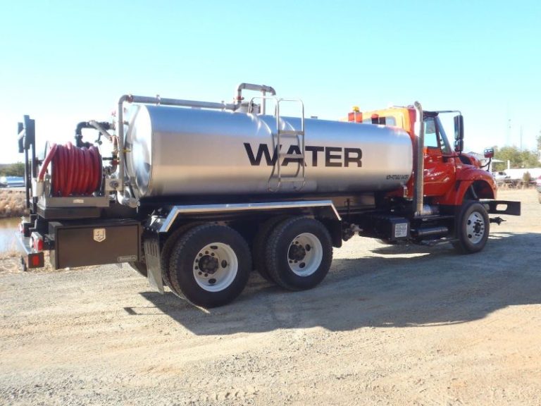 Water Supply Tanker in Accra: Get Clean Water Fast!